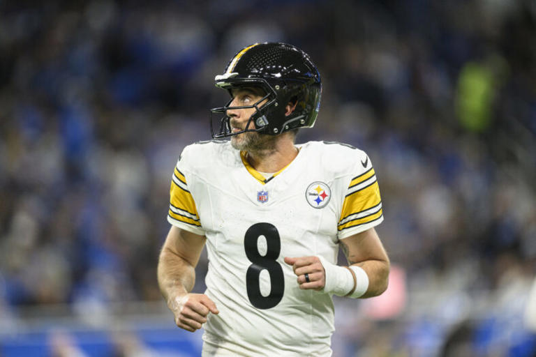 Aaron Rodgers’ teammates were kept in the dark about his NFL future