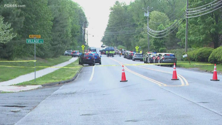 Glastonbury crash closes part of Hebron Avenue, police say