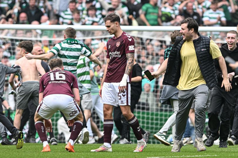 Sir Rod Stewart brands Derek McInnes a hypocrite as Celtic daft rocker ...