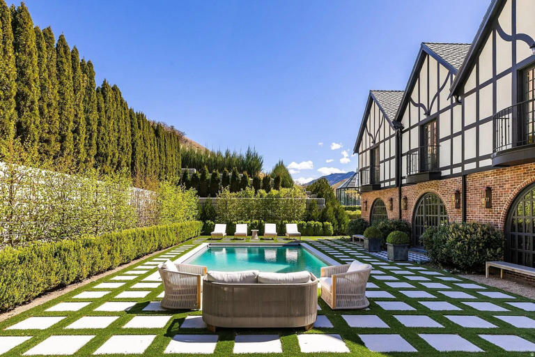 This Utah celebrity’s home — with a 1,000-square-foot closet — is for ...