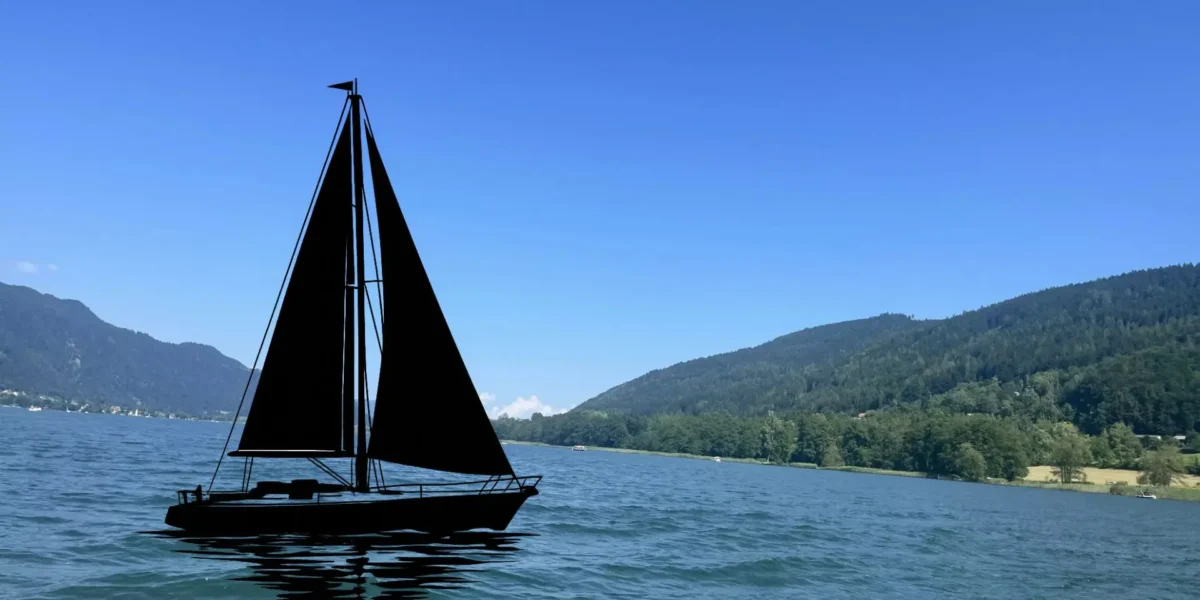 Segelboot am Ossiacher See gekentert – Wasserrettung im Einsatz
