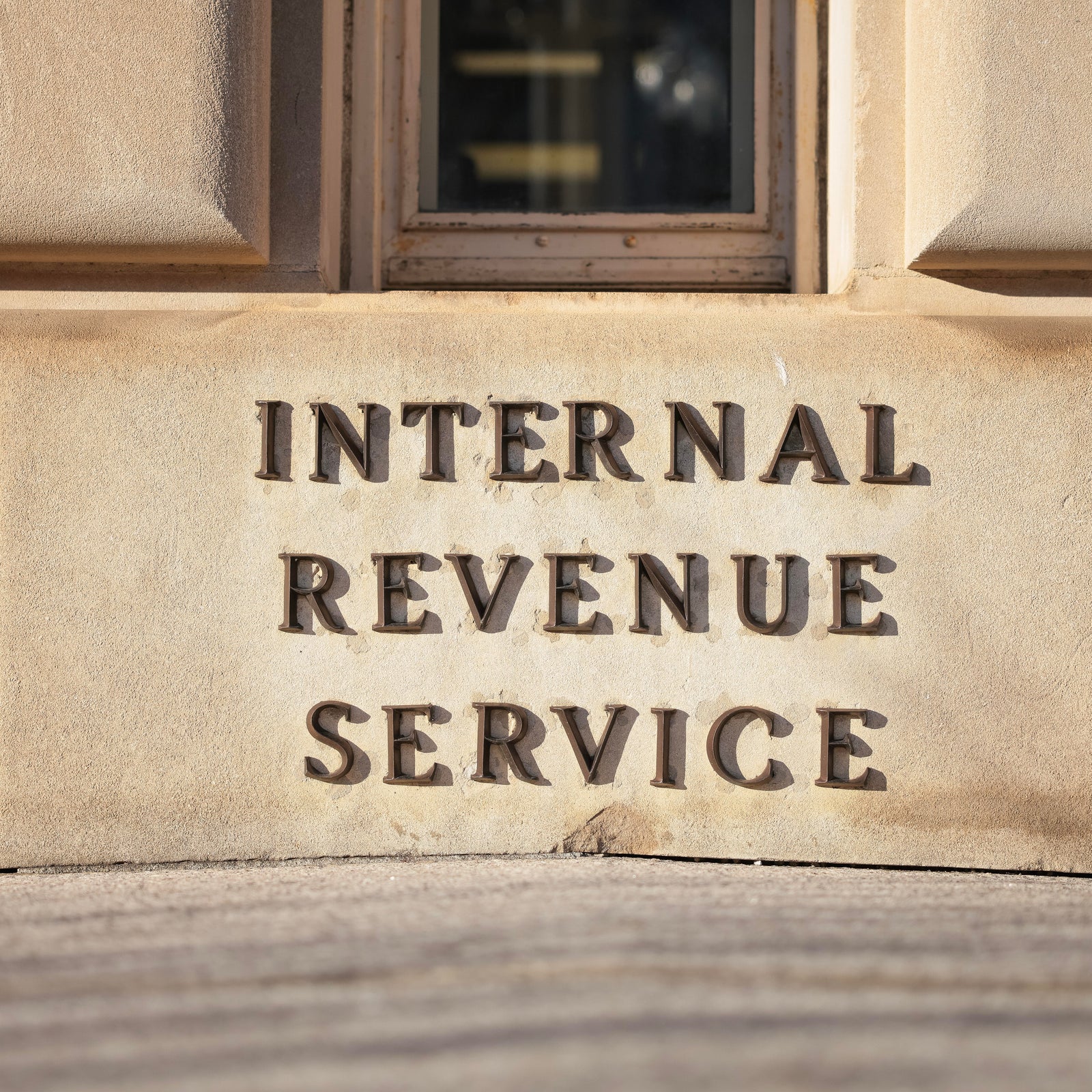 DOJ's settlement with Trump bans IRS from taking action over his old ...