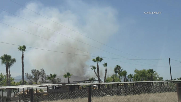 Bain fire in Riverside County injures 4 and scorches more than 900 ...