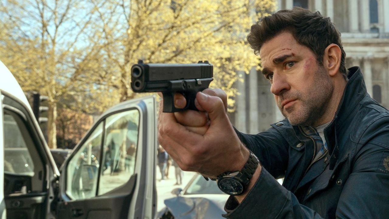 O filme Jack Ryan: Guerra Fantasma se passa antes ou depois da série do ...