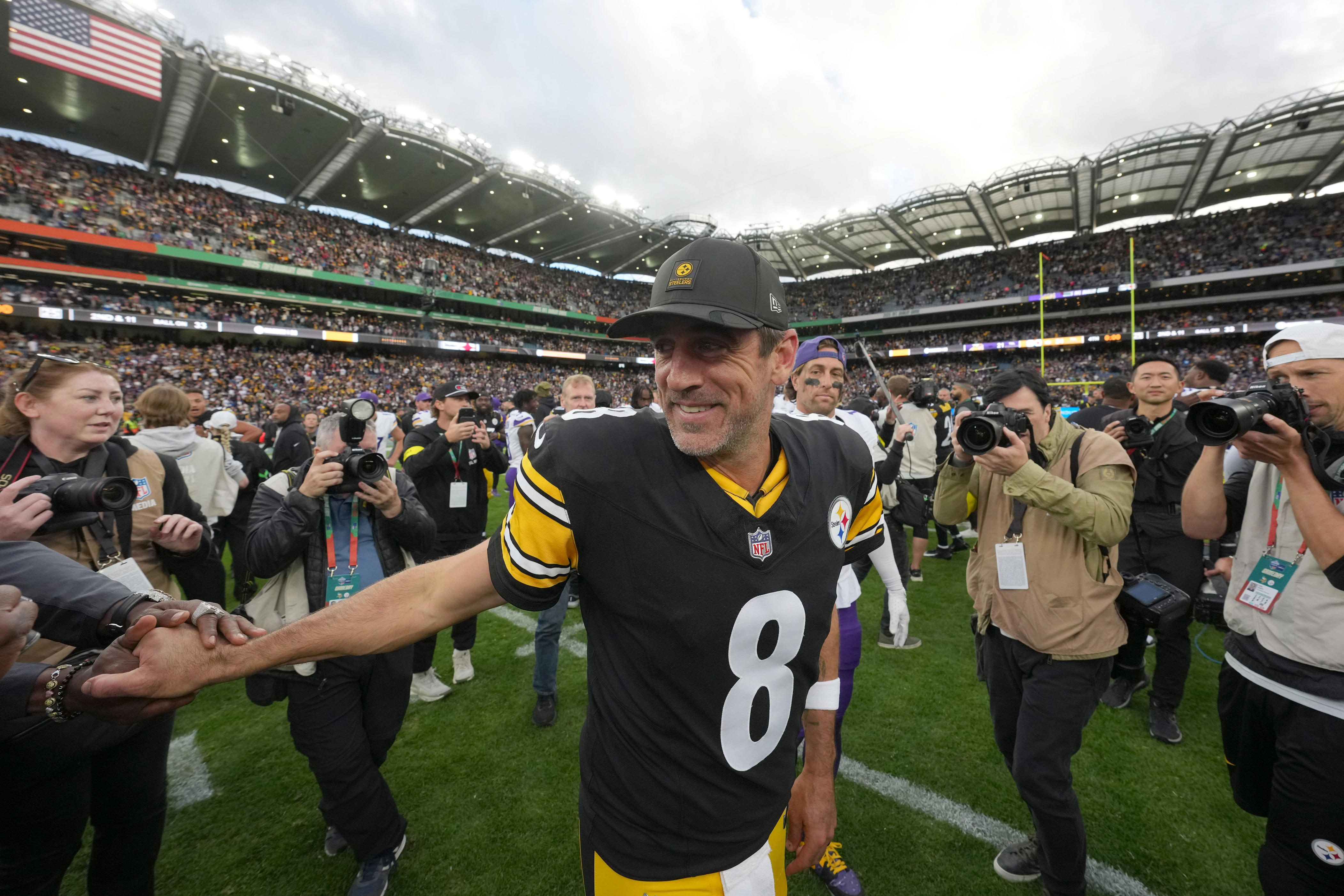 Betting odds for Steelers QB Aaron Rodgers to pass 70K passing yards