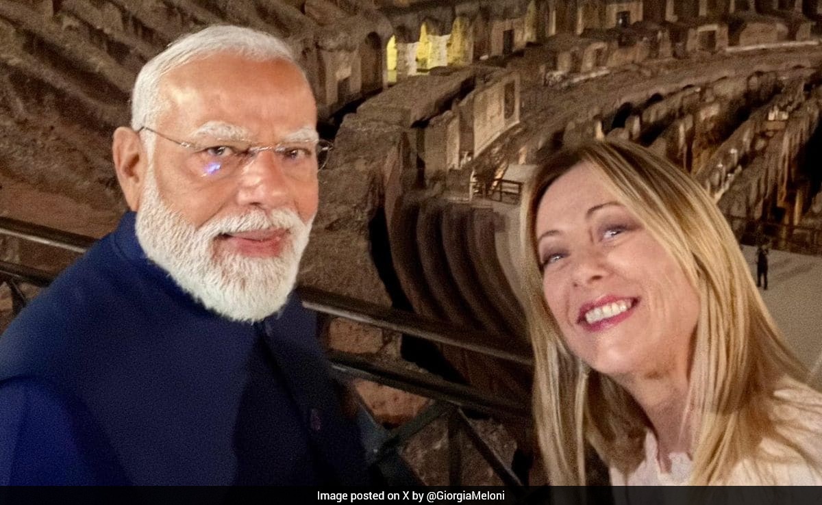 Meloni welcomes friend PM Modi to Rome, shares selfie from Colosseum