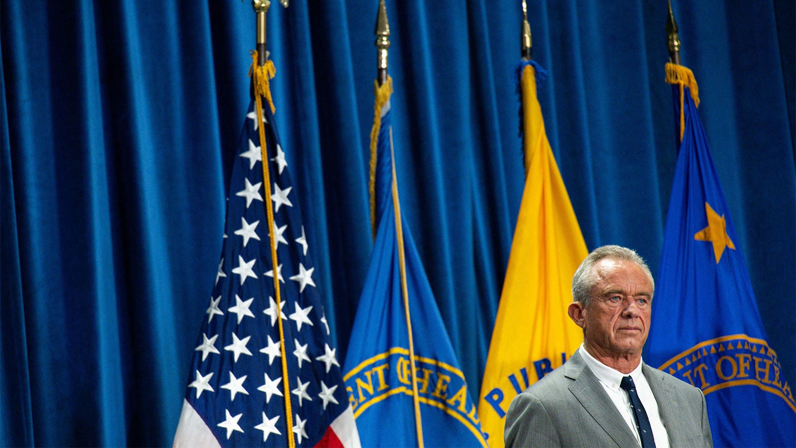 HHS withdraws new rules for CDC vaccine panel