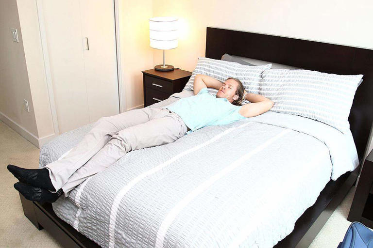 What 2026 research says about sleep and life expectancy: How much rest ...