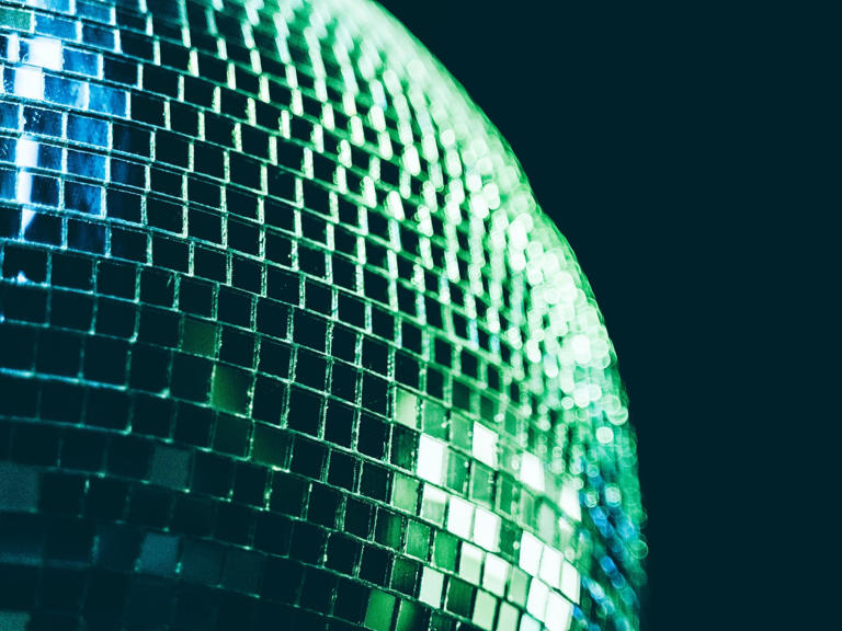 Spotify's ugly new disco ball icon accomplished its goal