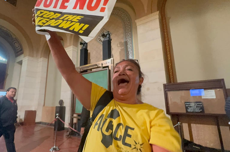 LA City Council cuts new deal on Olympic wage after business tax revolt