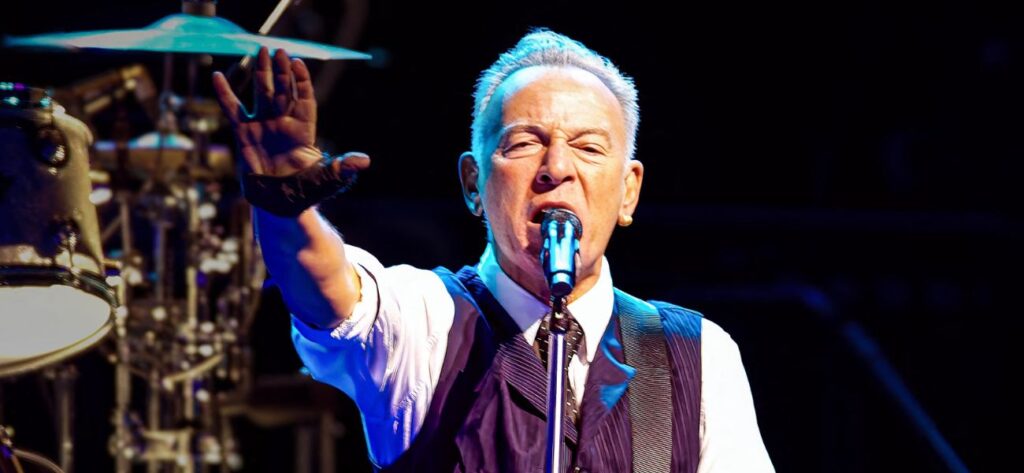 Bruce Springsteen forced to beef up security on tour due to lots of threats
