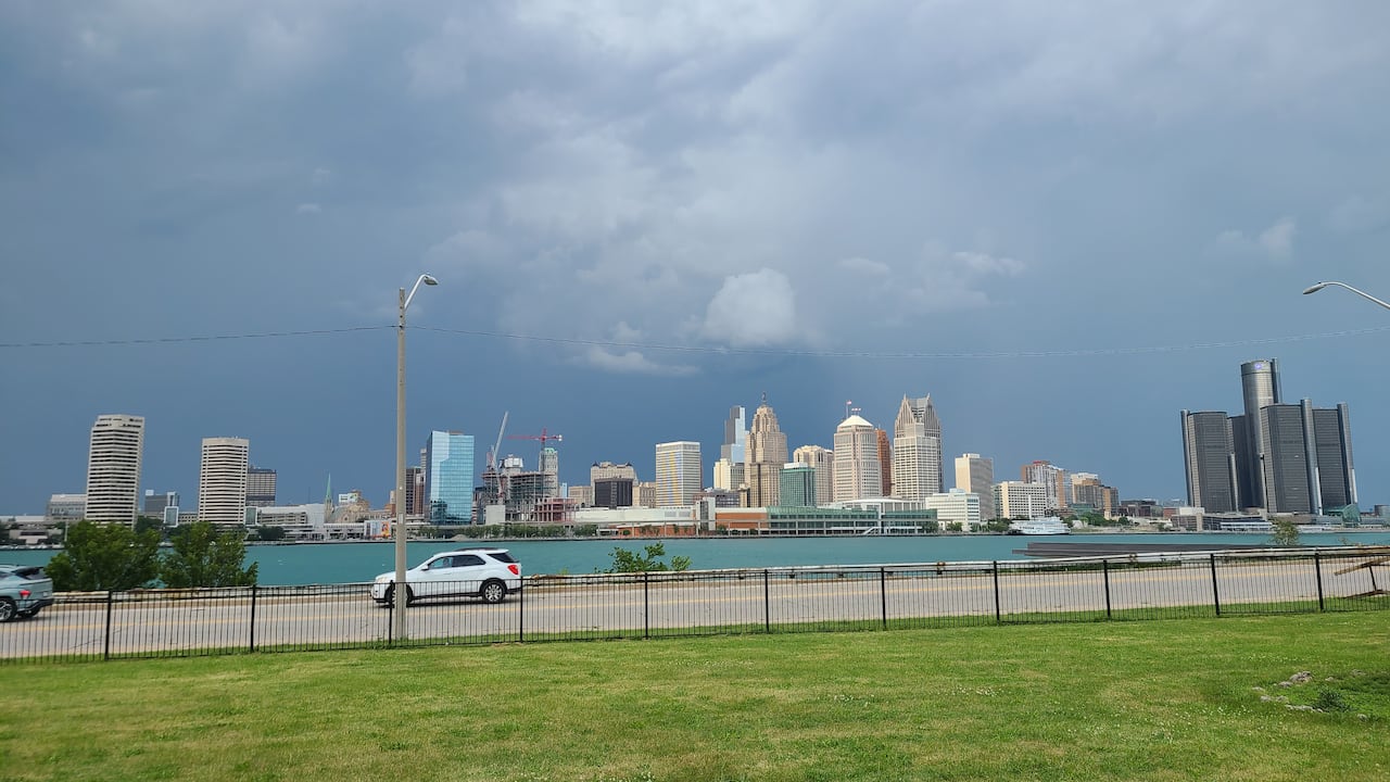 Severe thunderstorms warning ends for southwestern Ontario, heat ...
