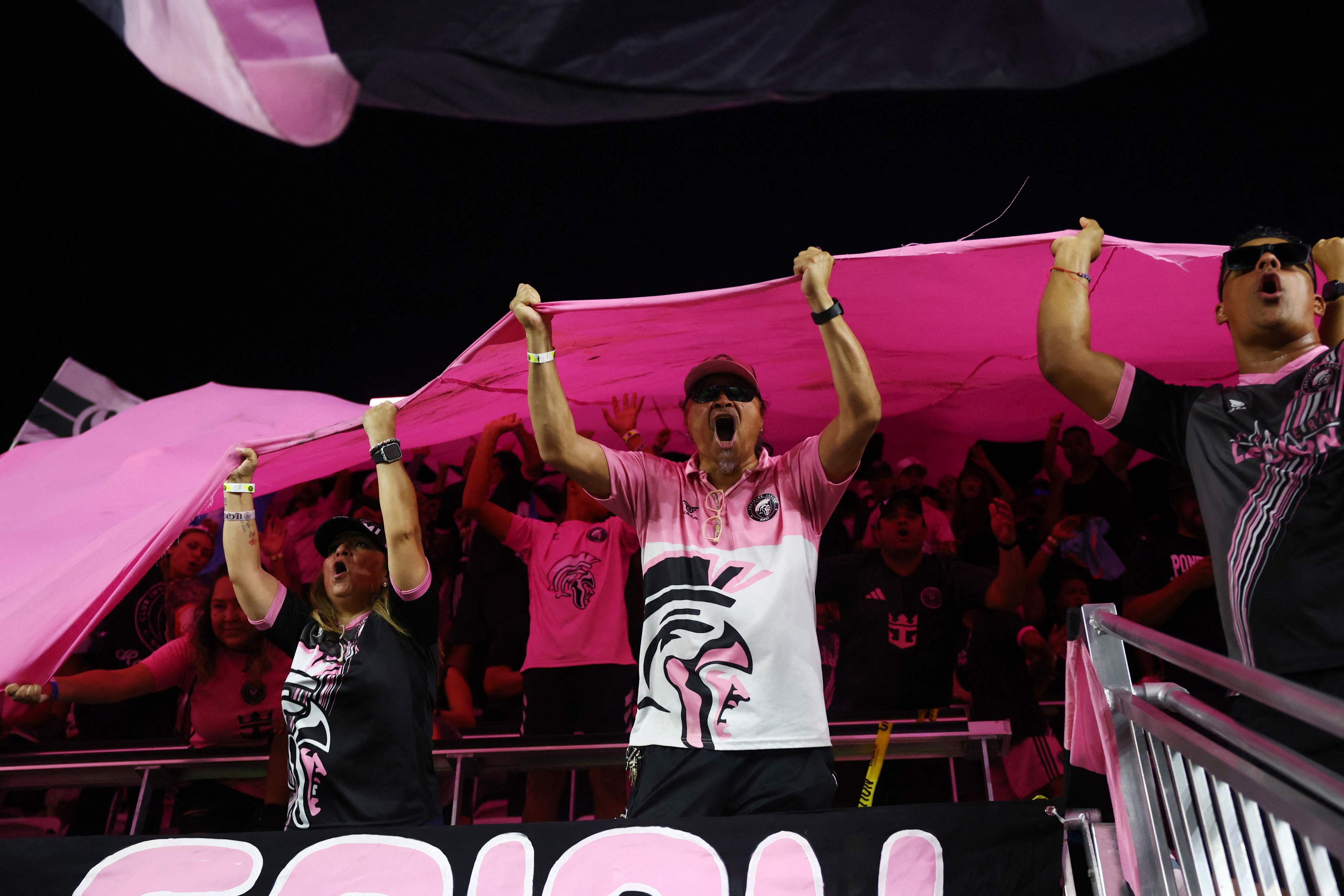 Inter Miami supporters break their silence after protest against Messi ...
