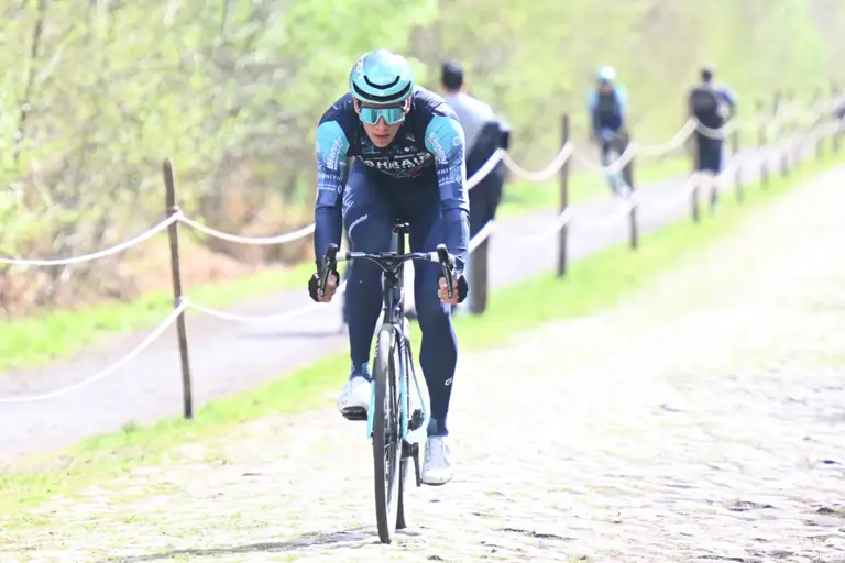 Belgische tijdrit-hoop komt zichzelf lelijk tegen in Giro, maar heeft ...