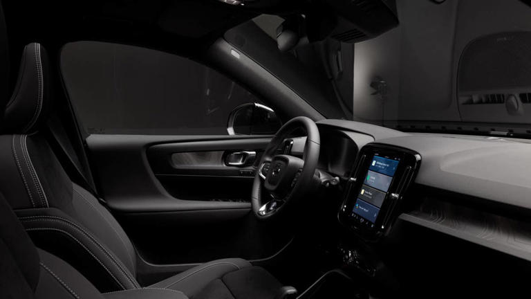 2026 Volvo XC40