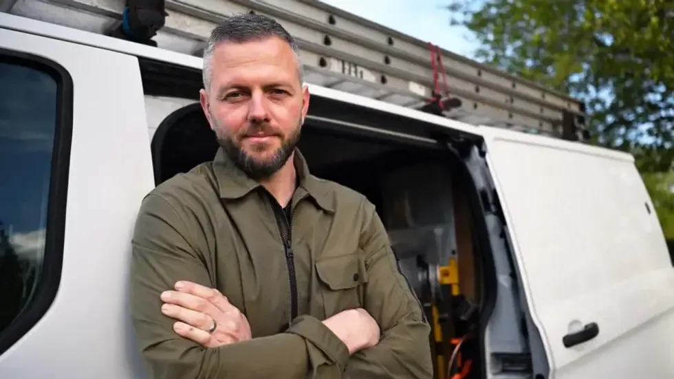Meet Reform's 'plucky plumber' Makerfield by-election candidate who ...