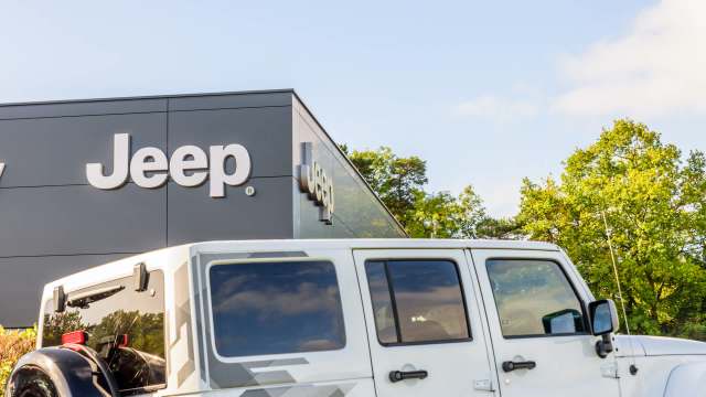 Hybrid wave hits SUVs as Jeep revives Cherokee to extend gas mileage
