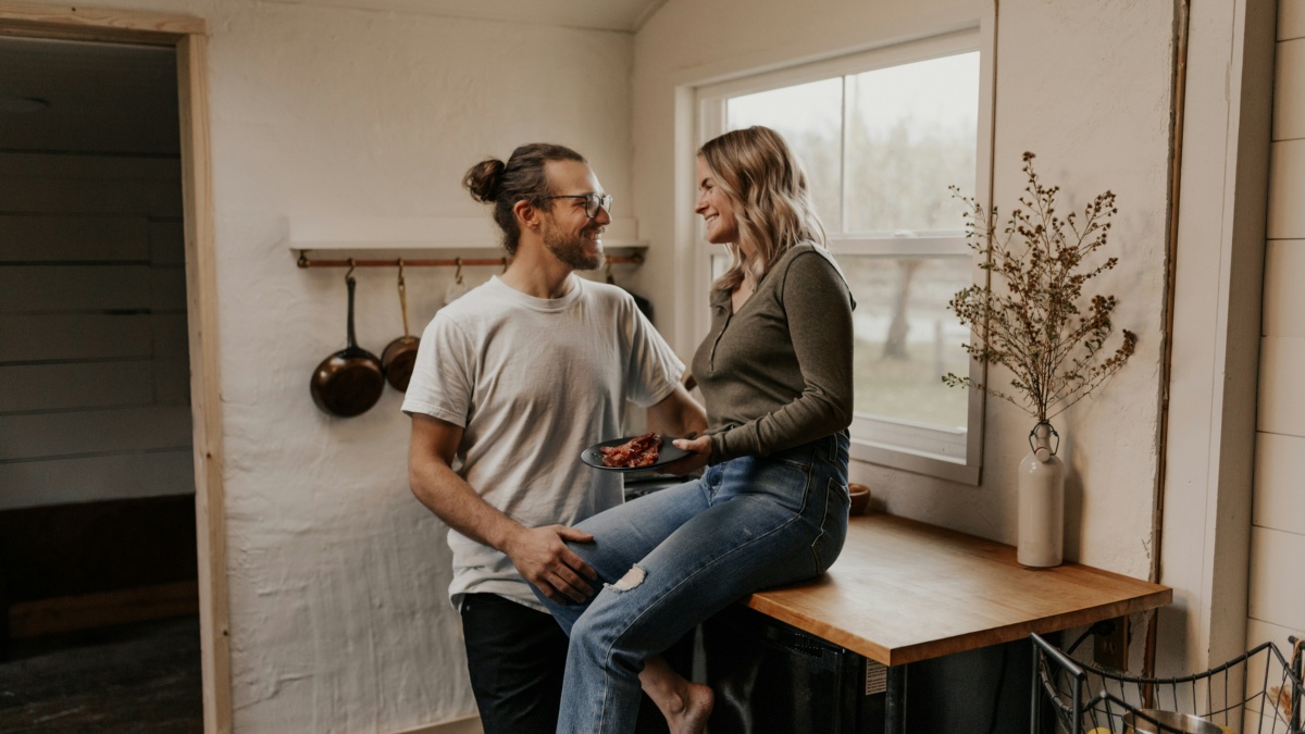 Most stable marriages usually avoid certain daily behaviors, according ...