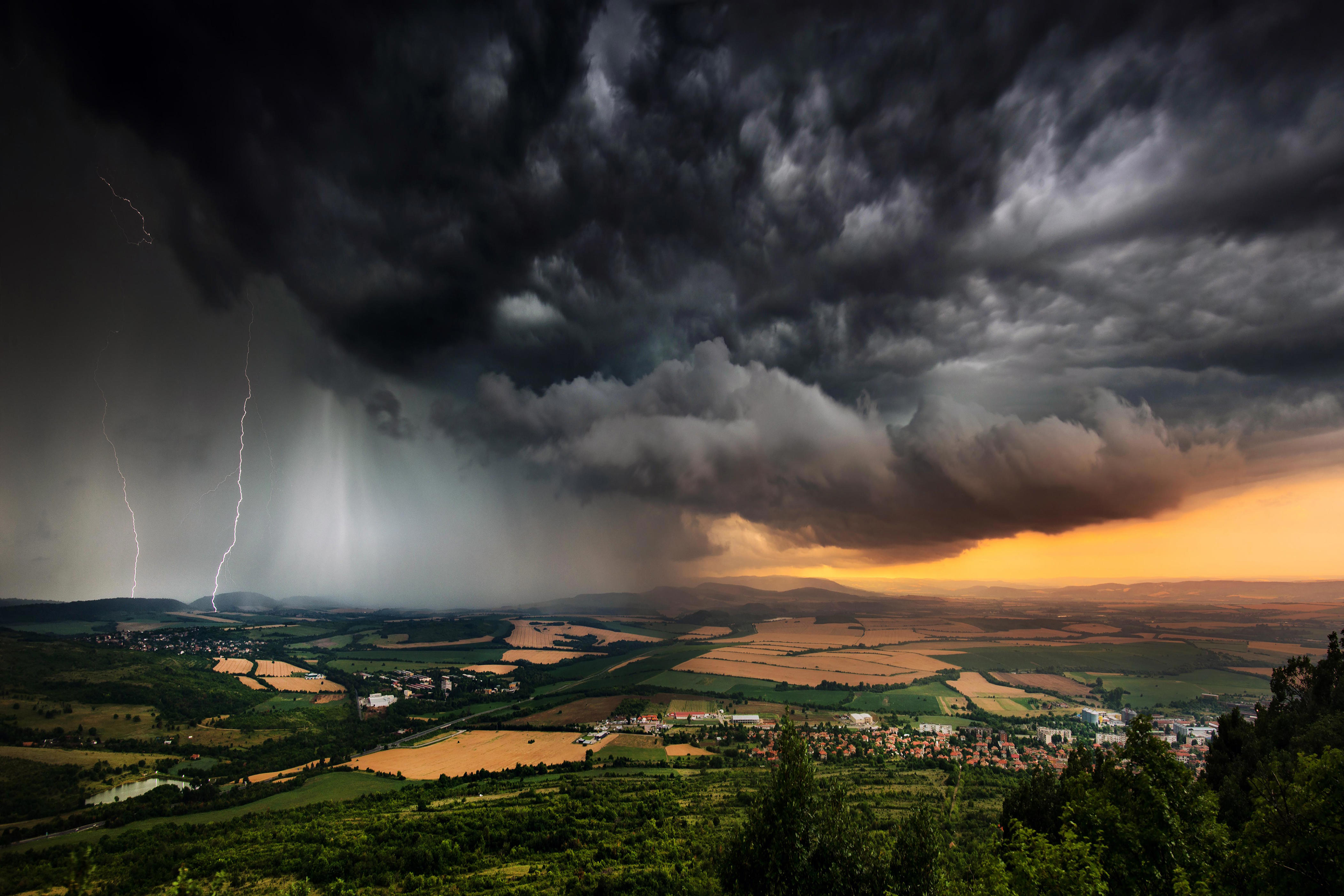 Majority of US facing wide range of severe weather threats this week