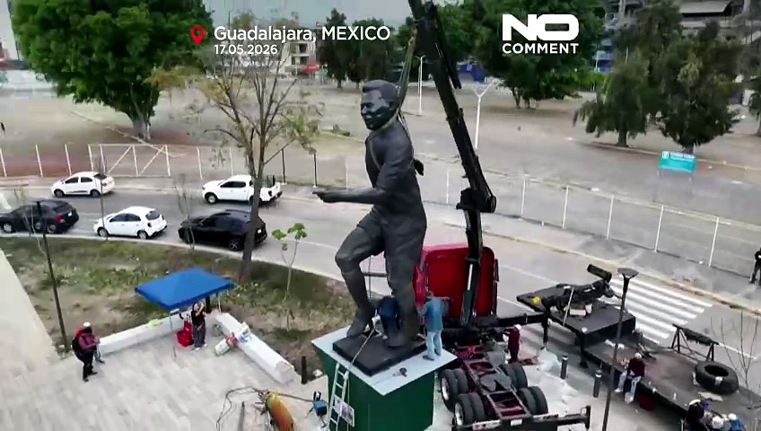 Giant Pele statue installed outside stadium ahead of 2026 World Cup