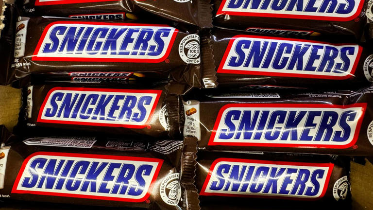 Limited-edition Snickers classic cream whipped cream hits shelves—get ...