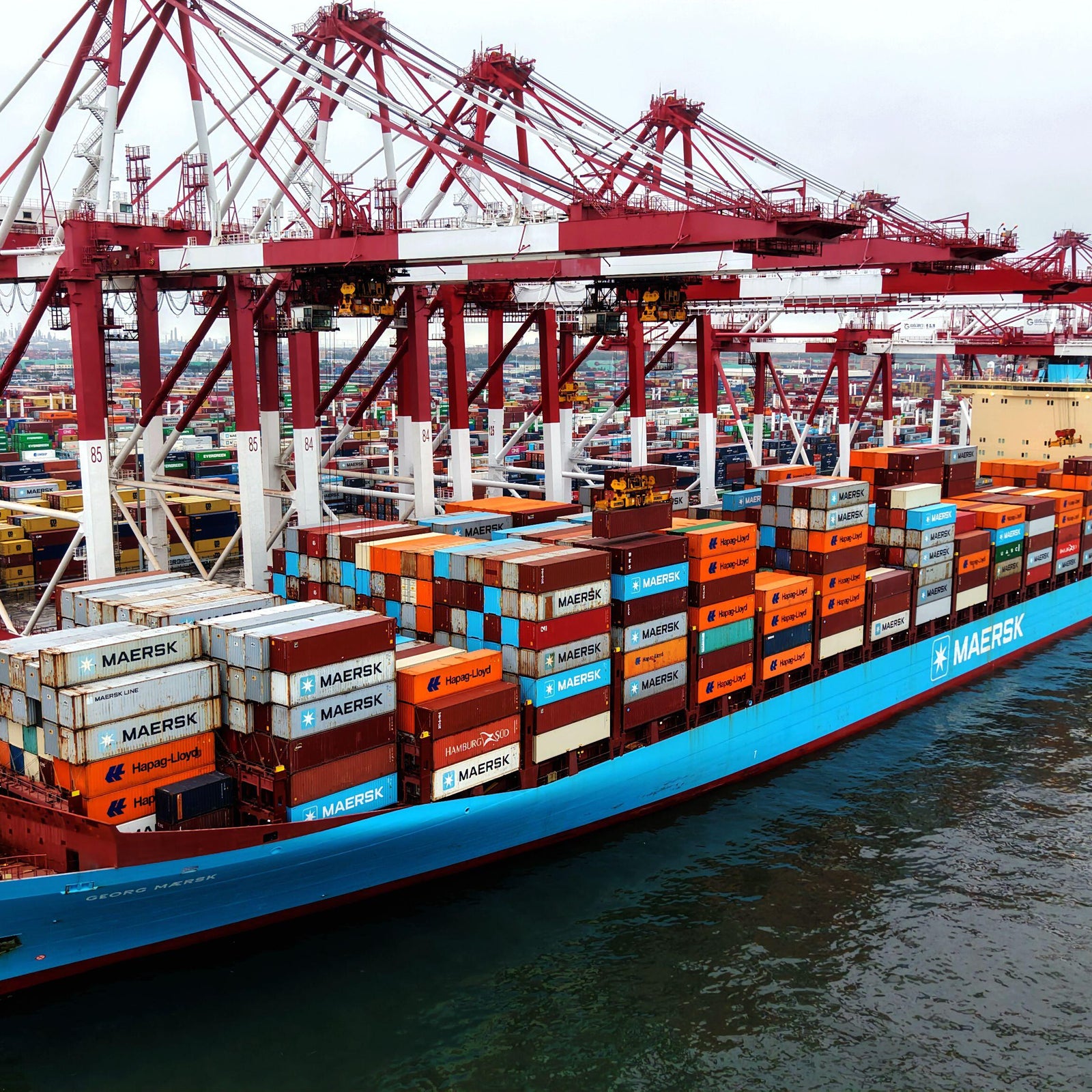 Chinese execs, shipping container companies accused of price fixing ...