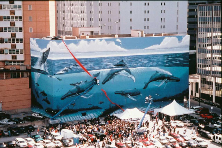 Review: Was Wyland's whale mural great art? No. But it's still a loss ...