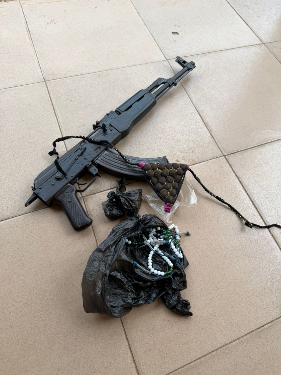Police kill kidnapper, recover weapon in Delta