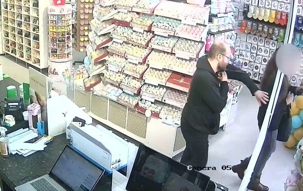 Watch as brave shopkeeper tackles 'shoplifters' over 'theft of £1.99 card'