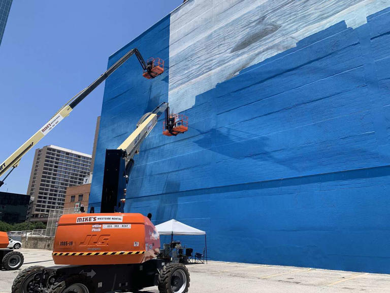 Review: Was Wyland's whale mural great art? No. But it's still a loss ...