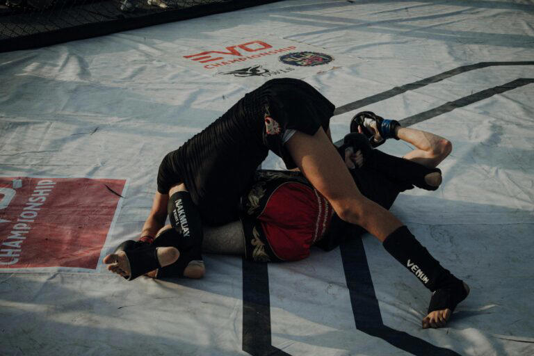 De vrouw van UFC-vechter Diego Sanchez vraagt vlak voor zijn vonnis de ...