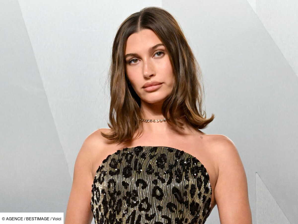 Mango : repéré au bras d'Hailey Bieber, ce sac en daim chic et pratique ...