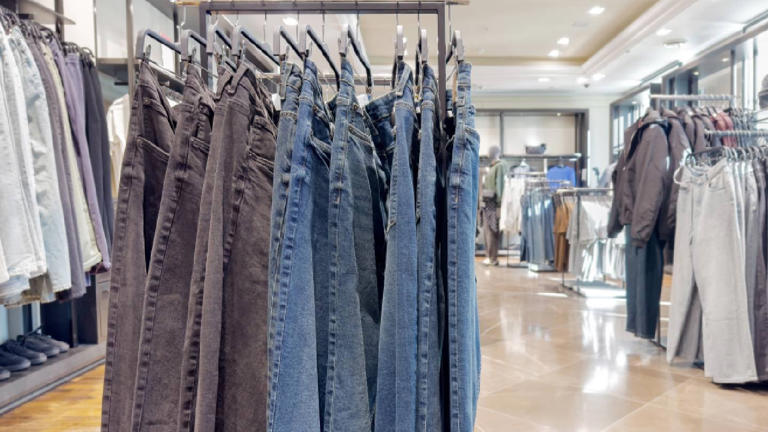 Report links Iran conflict to UK clothing manufacturers’ sales drop