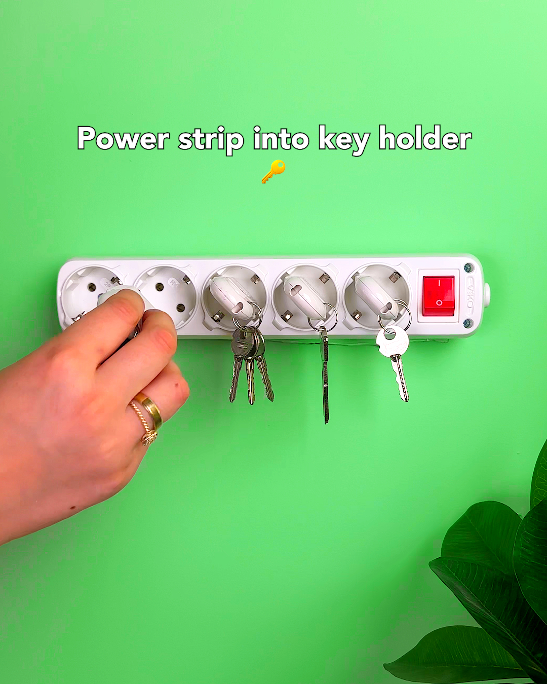 Dieser Schlüsselhalter ist elektrisierend clever