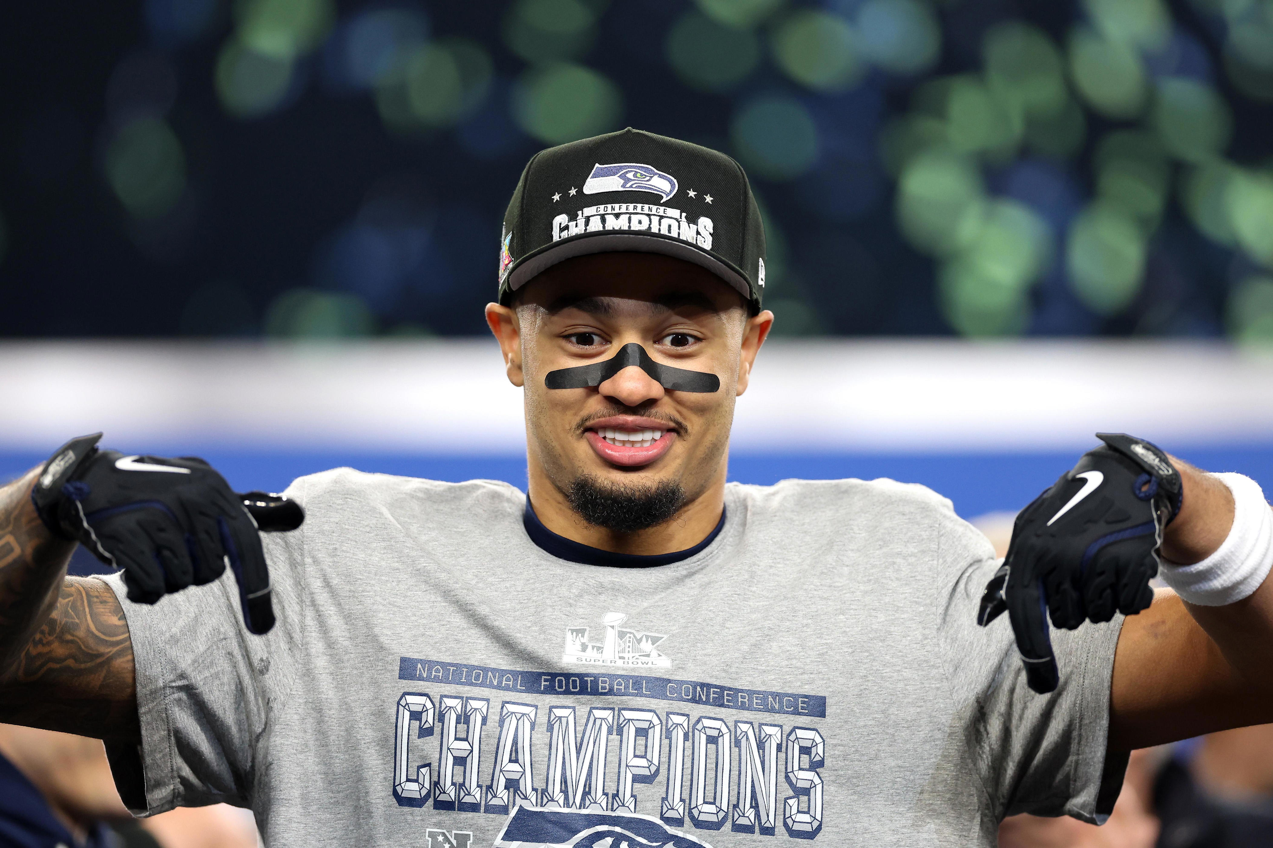 Jaxon Smith-Njigba furious with NFL over glaring mistake on award trophy