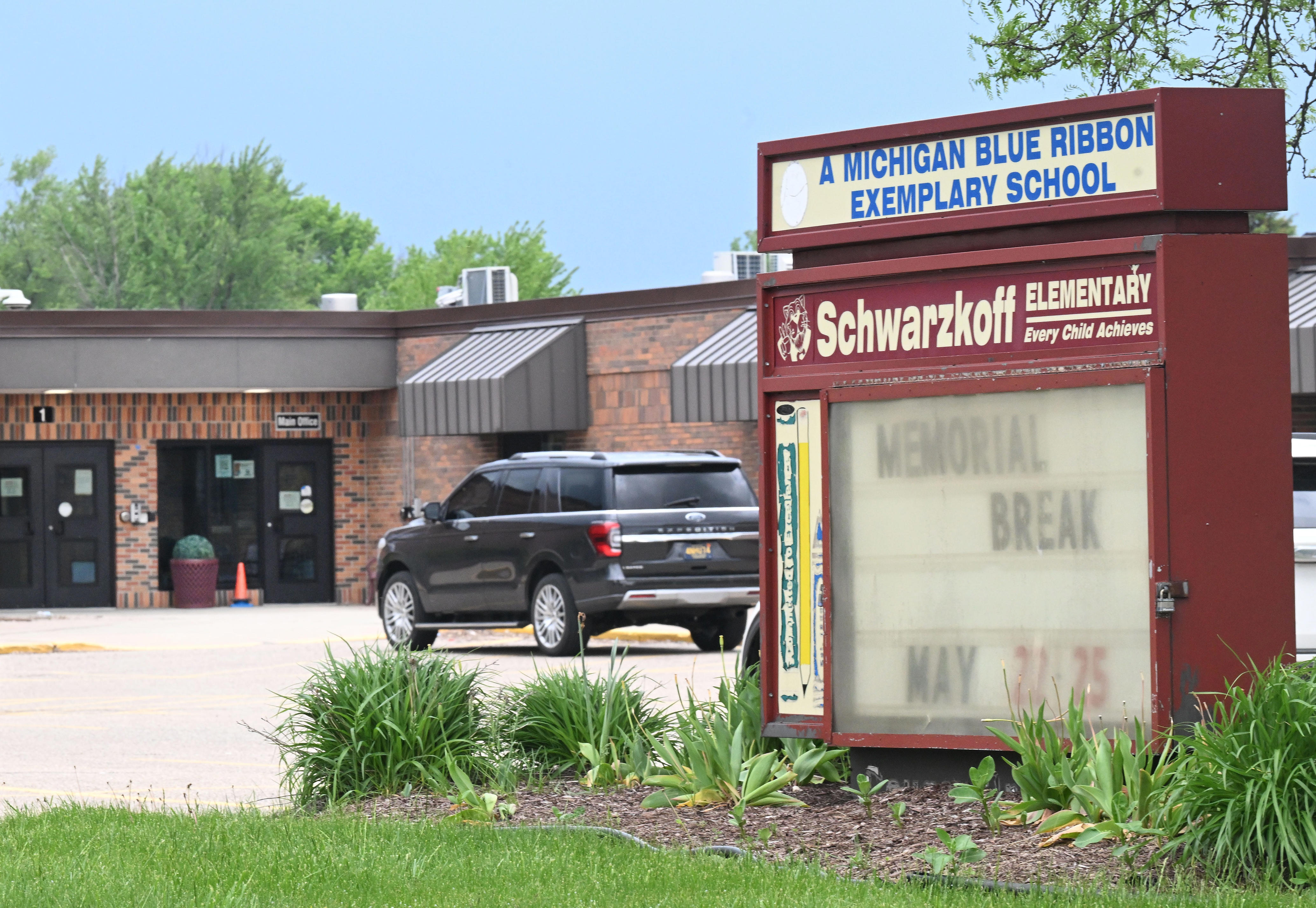 Gun found in preschooler's backpack at Sterling Heights elementary