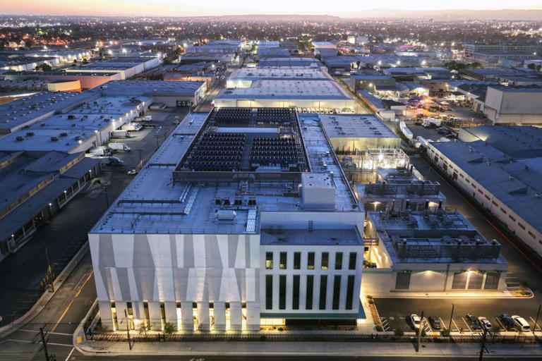 Tom Steyer makes shocking flip flop on water-hogging AI data centers