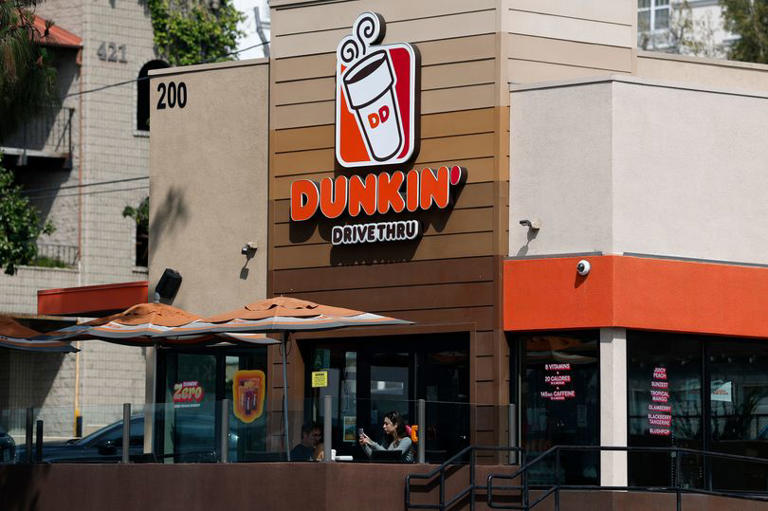 Dunkin announces 48-oz beverage bucket as some customers worry of ...