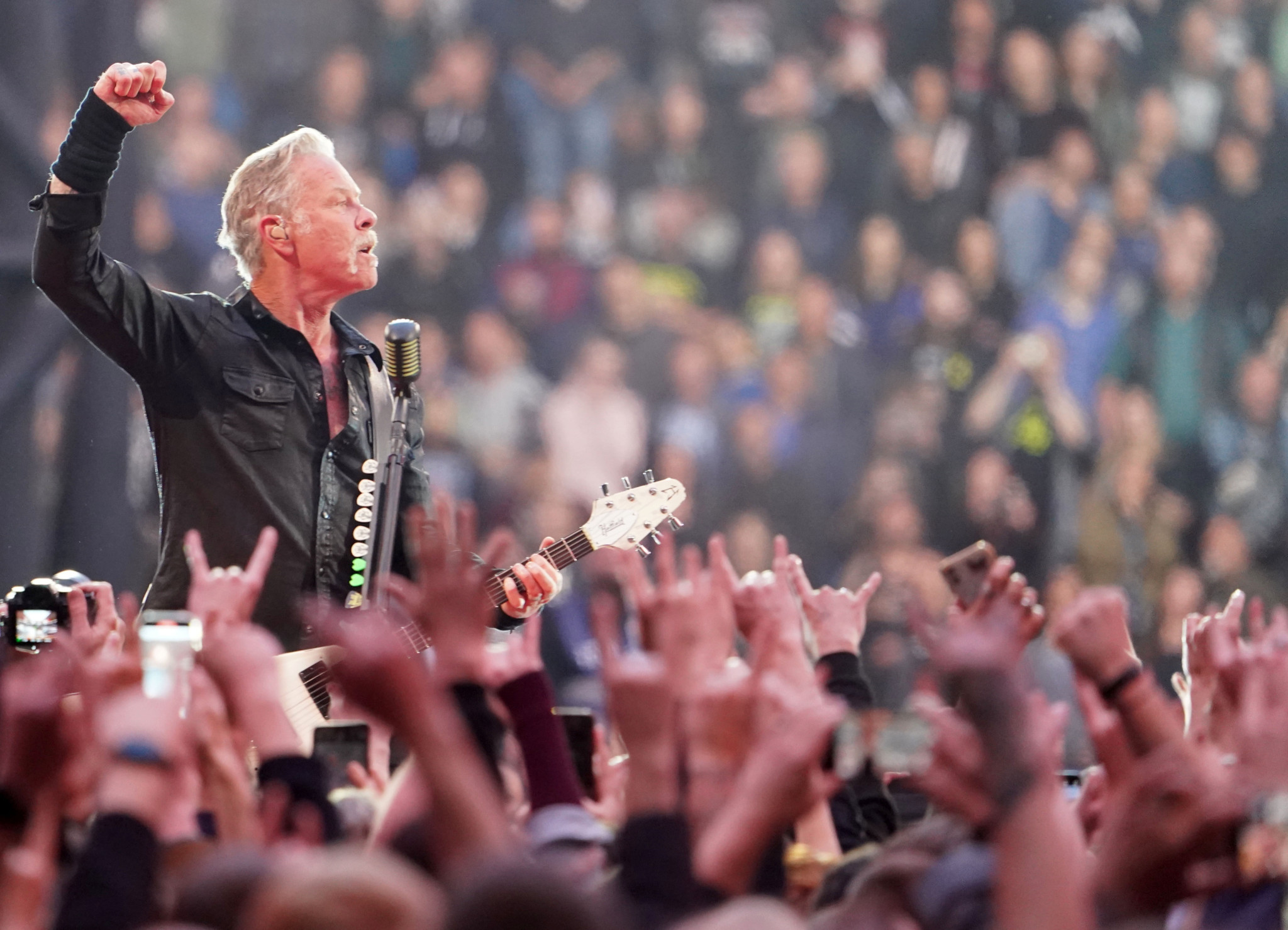 Wie die Heavy-Metal-Band den Schweizer Blutspendedienst unterstützt