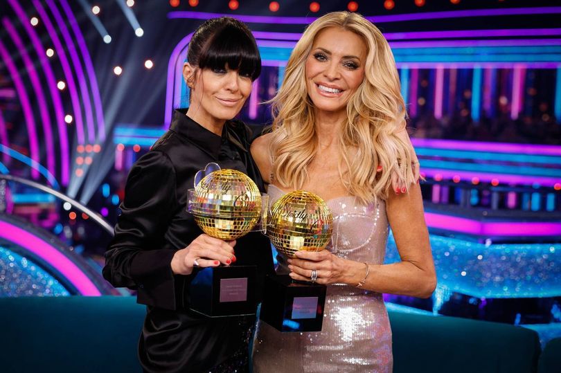 The One Show fans confused as Vernon Kay and Alex Jones fail to share ...