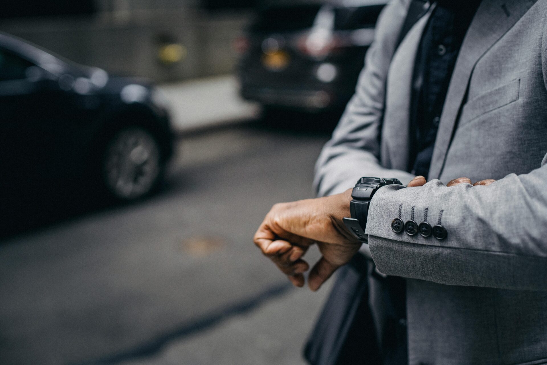 12 subtle behaviors that reflect your true personality