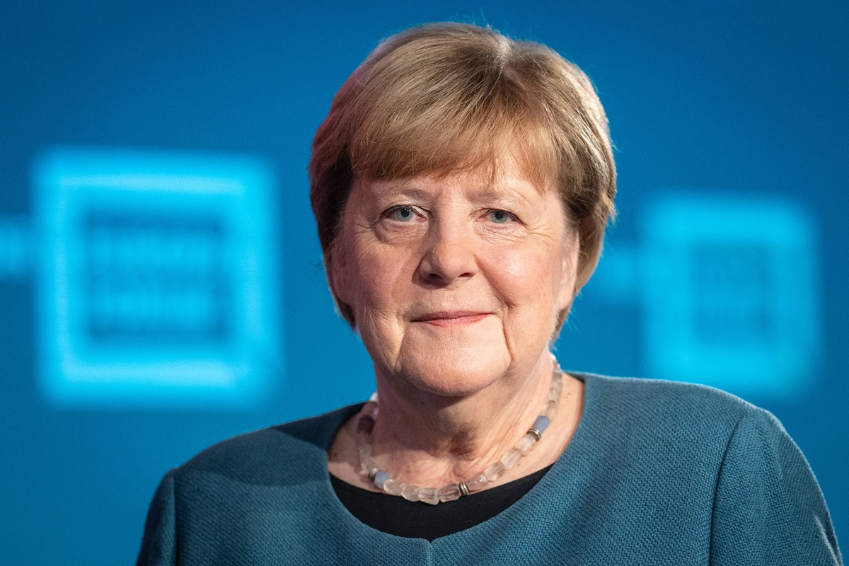 Angela Merkel nimmt Stellung – das hätte sie mit Wal Timmy gemacht