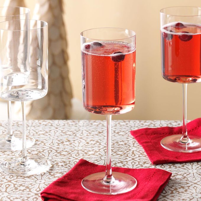 7 vibrant mimosas, one for every color of the rainbow