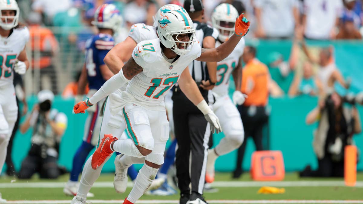 Malik Willis drops unfortunate take after Dolphins’ Jaylen Waddle trade