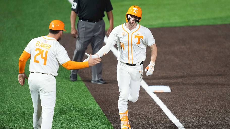 The latest NCAA baseball bracket projection is a dream scenario for ...