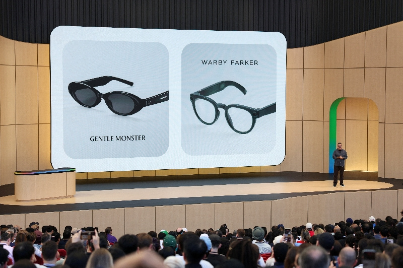 Google courts coders and consumers at I/O, touts cheaper AI model for ...