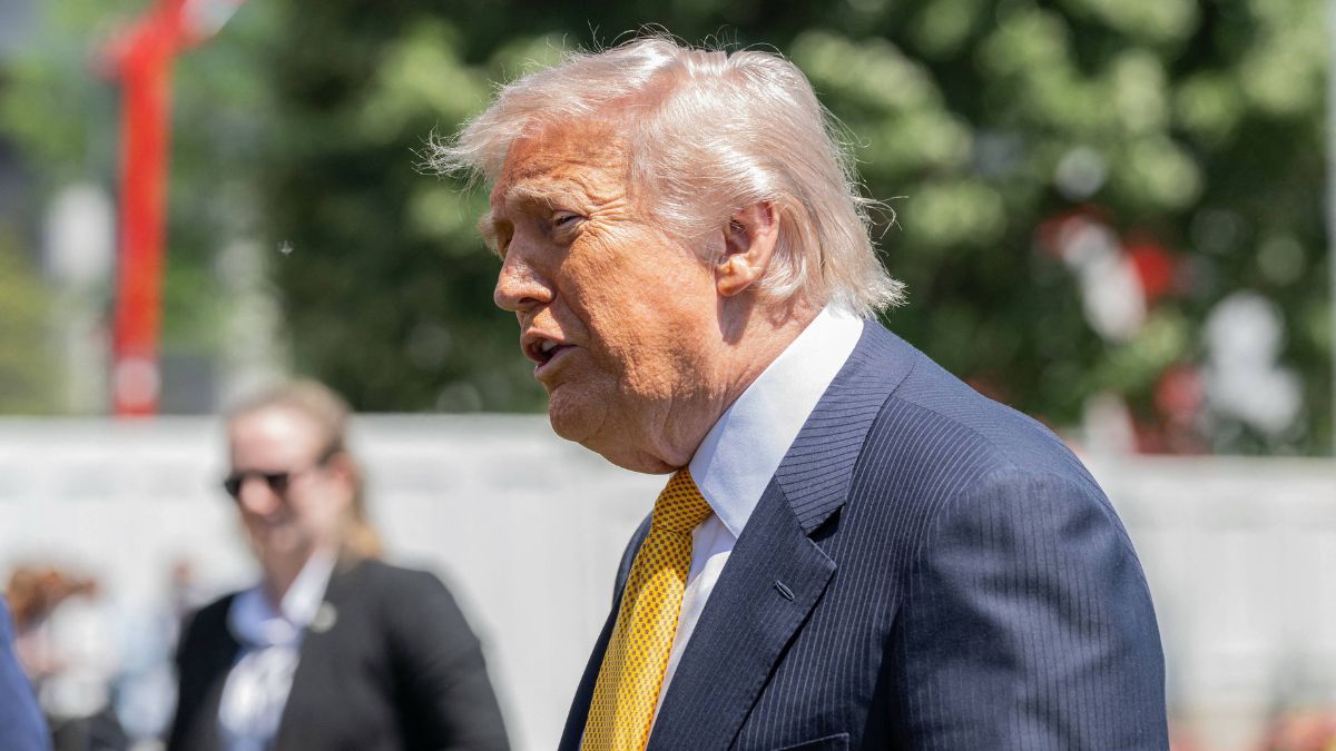 Trump pressures Senate majority leader to fire parliamentarian