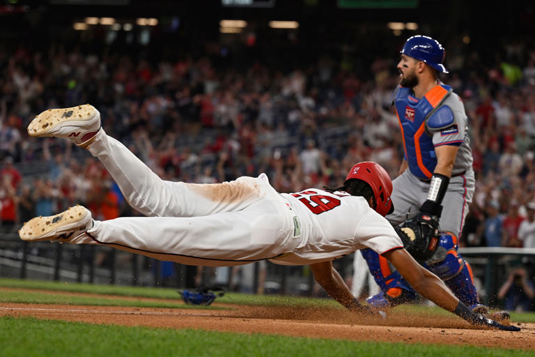 Nationals' James Wood hits majors' first inside-the-park grand slam ...
