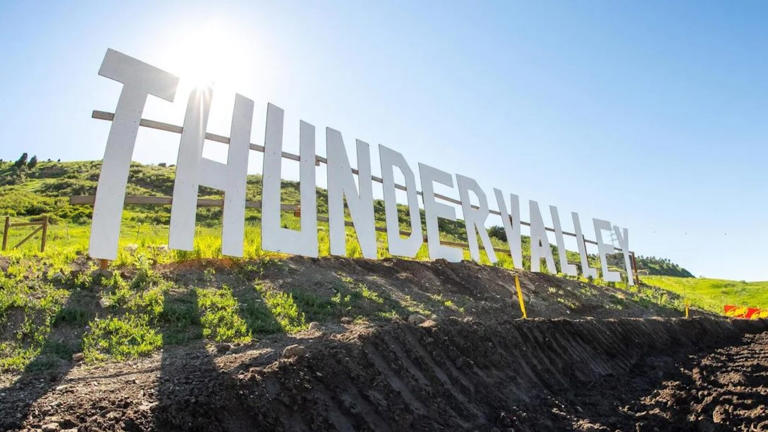 Current MXGP points leader Lucas Coenen and brother Sacha Coenen to ...