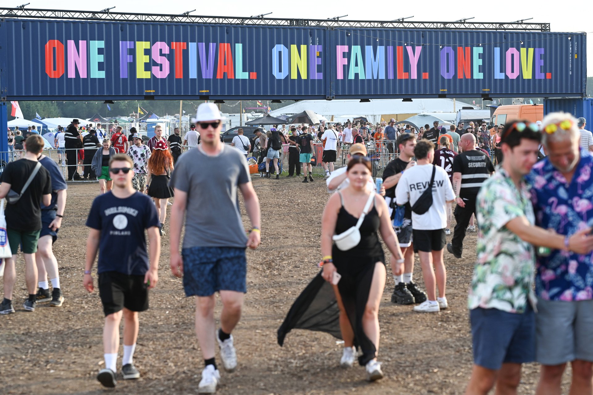 Camping, concerts & kids: 6 Open-Airs 2026, wo Familien willkommen sind ...
